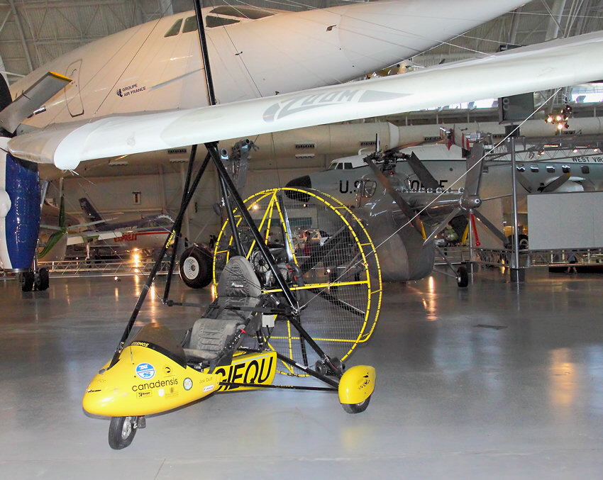 Cosmos Phase II (Trike): Diese Ultraleichtflugzeuge ohne Ruder steuern ...