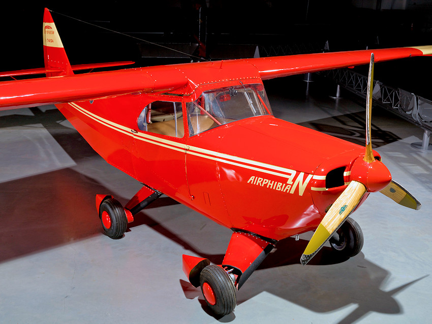 Fulton Airphibian FA-3-101: amerikanisches "Auto-Flugzeug" mit 4 Rädern ...