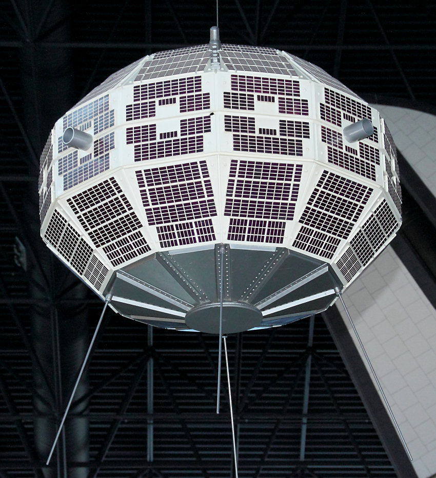 Alouette 1: Kanadas erster Satellit zur Untersuchung der Ionosphäre in ...