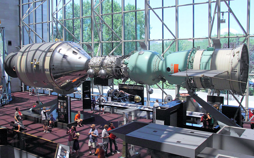Apollo 11 Command Module CM Columbia: Modul der Mondmission Apollo 11