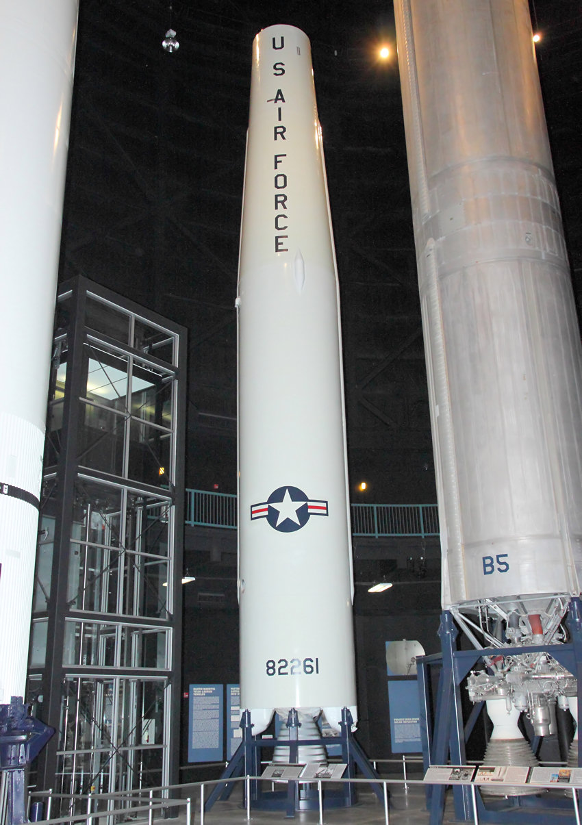 DOUGLAS SM-75 / PGM-17A THOR: einstufige ballistische ...