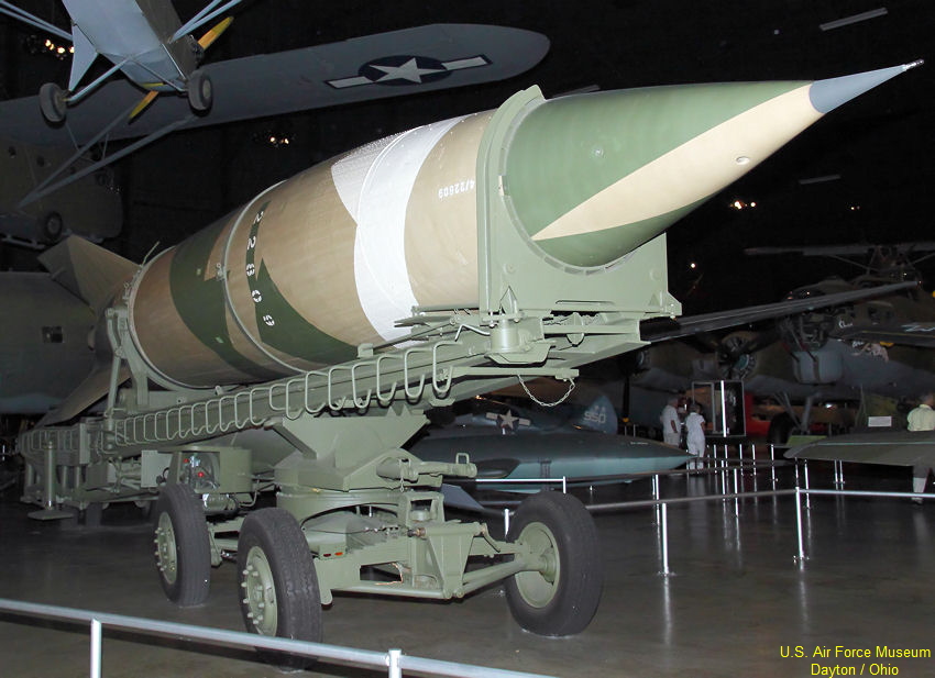 V-2 Rakete (Aggregat 4): Die erste voll funktionsfähige Rakete, die die ...