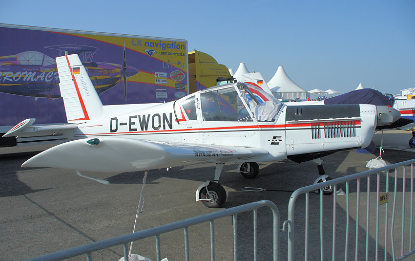 Zlin Z-42 - Airshow-Team der FLIEGER REVUE