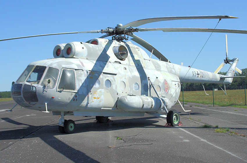 Mil Mi-9: fliegende Kommandozentrale für Stäbe der Landstreitkräfte ab ...