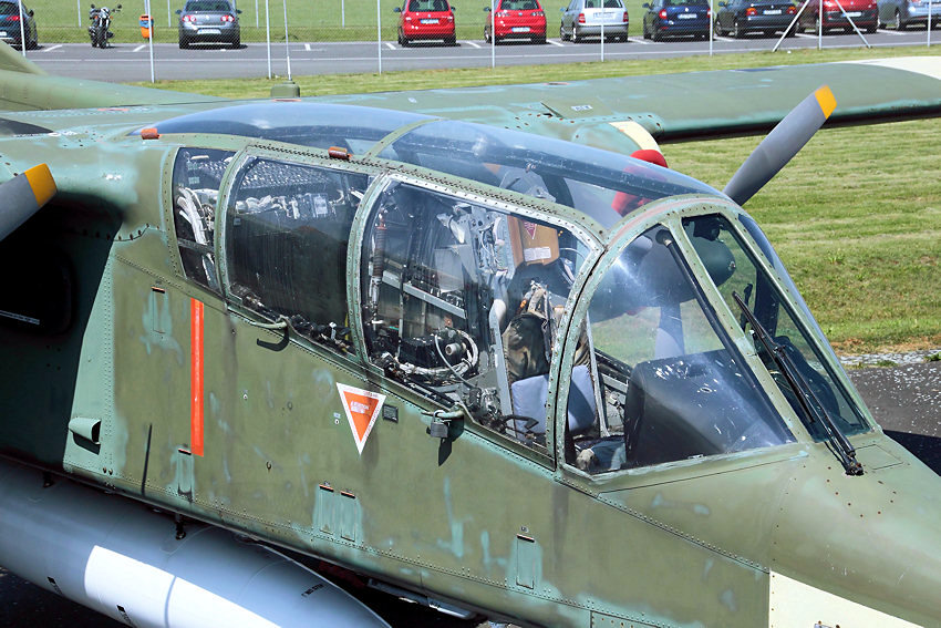 North American Rockwell OV-10 B Bronco: Die Flugzeuge dienten bei der ...