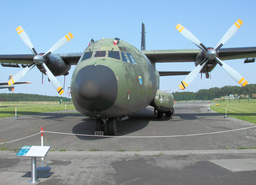 Transall C-160 D: Transportflugzeug der Bundeswehr vom ...