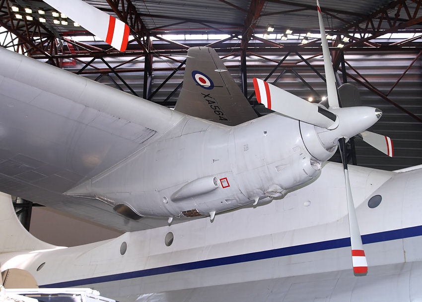 Short Belfast: Transportflugzeug für Langstrecken der Royal Air Force ...
