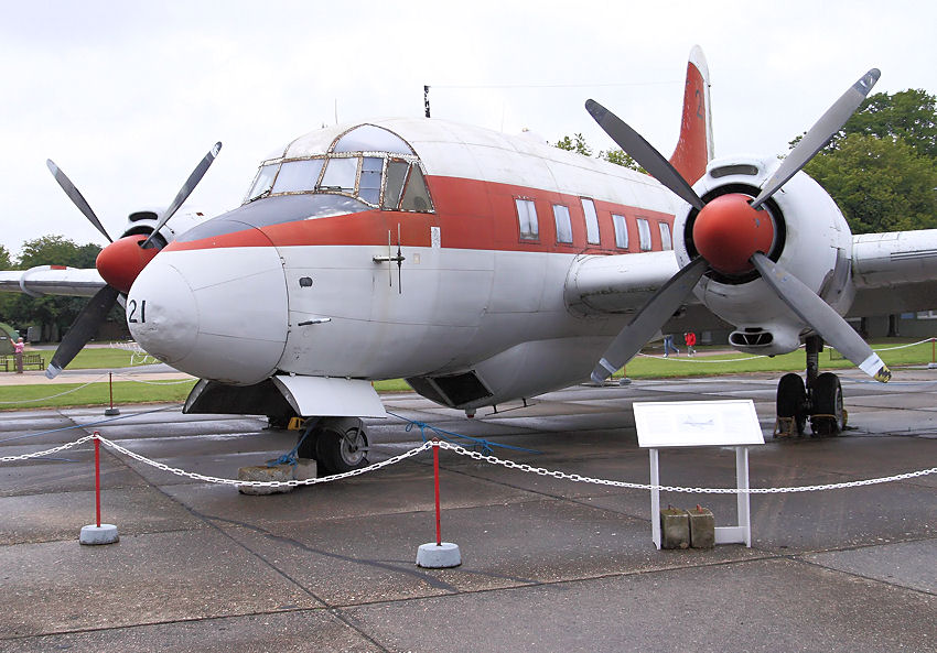 Vickers Varsity T1