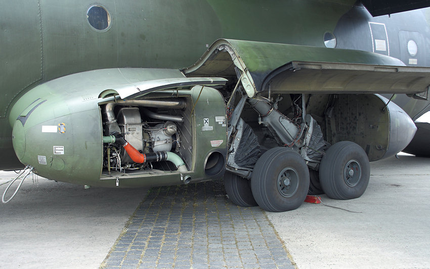 Transall C-160 D: Transportflugzeug der Bundeswehr vom ...