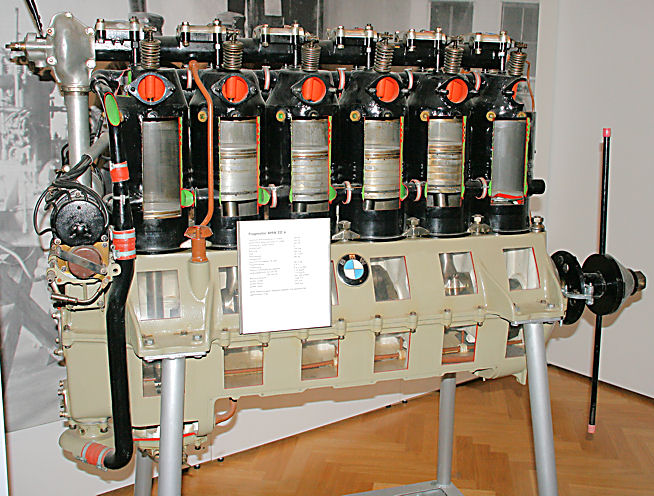 Flugmotor BMW III - 6-Zylinder-Reihenmotor von 1917