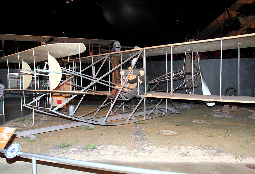 Wright 1909 Military Flyer: Dieser Typ war das erste Miltärflugzeug der ...