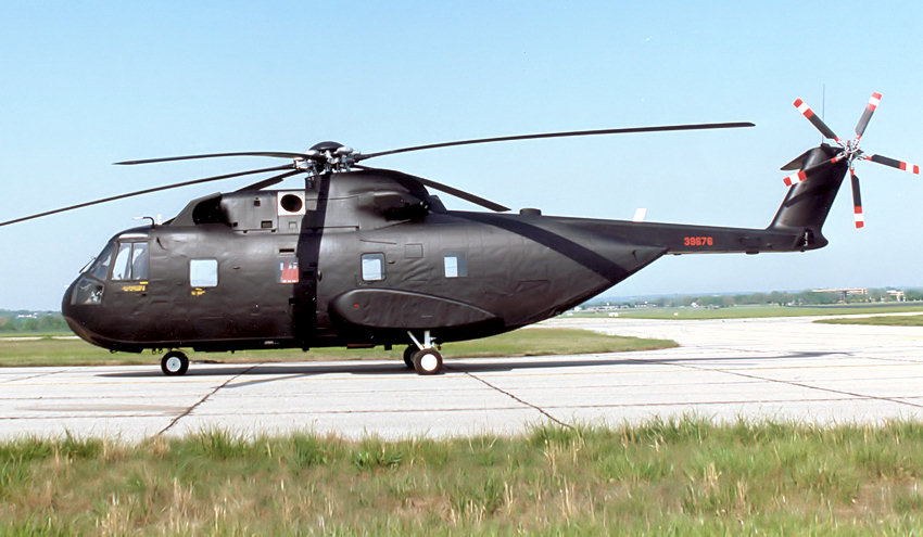 Sikorsky CH-3E: militärische Version der Sikorsky S-61 für die U.S. Air ...