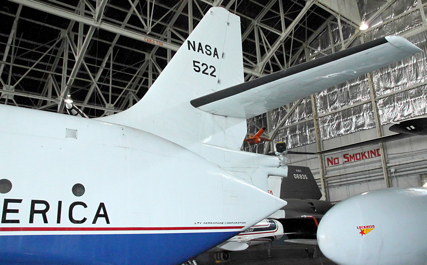 Chance-Vought LTV XC-142A: Experimentalflugzeug für vertikale Starts ...