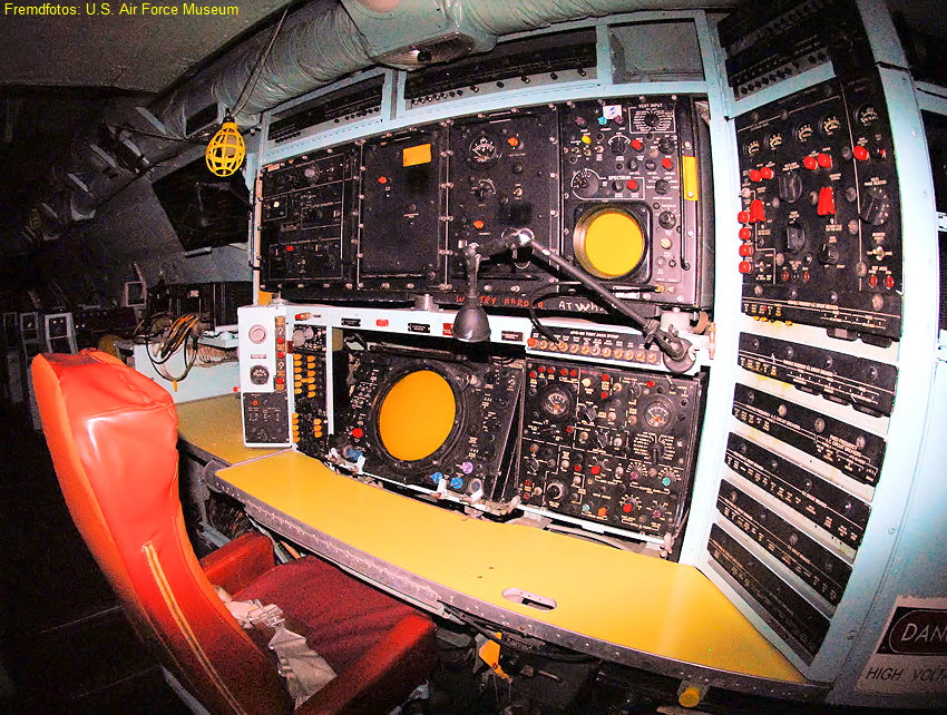Lockheed EC-121D Constellation: Die Radarversion der zivilen C-121 war ...
