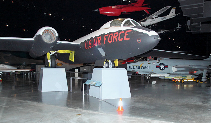 Martin RB-57D: Strategischer Aufklärer für große Höhen