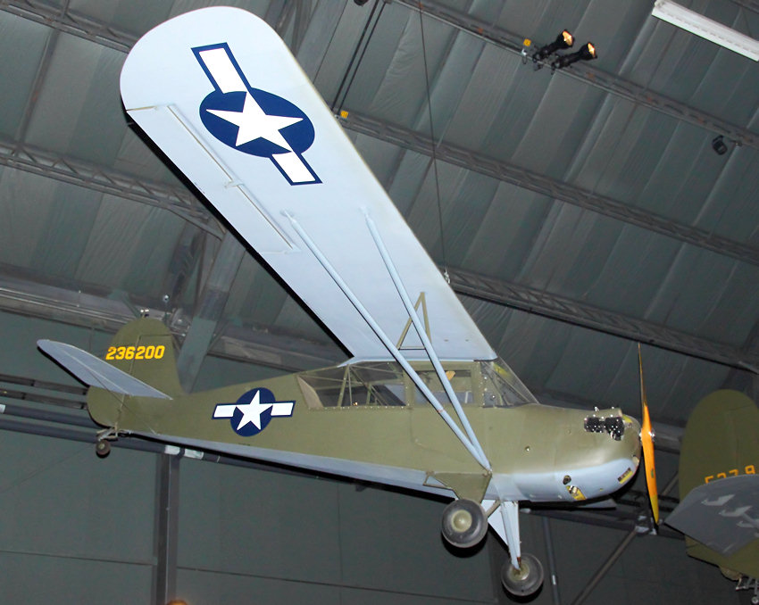 Aeronca L-3 Grasshopper: leichtes Verbindungs- und Beobachtungsflugzeug ...