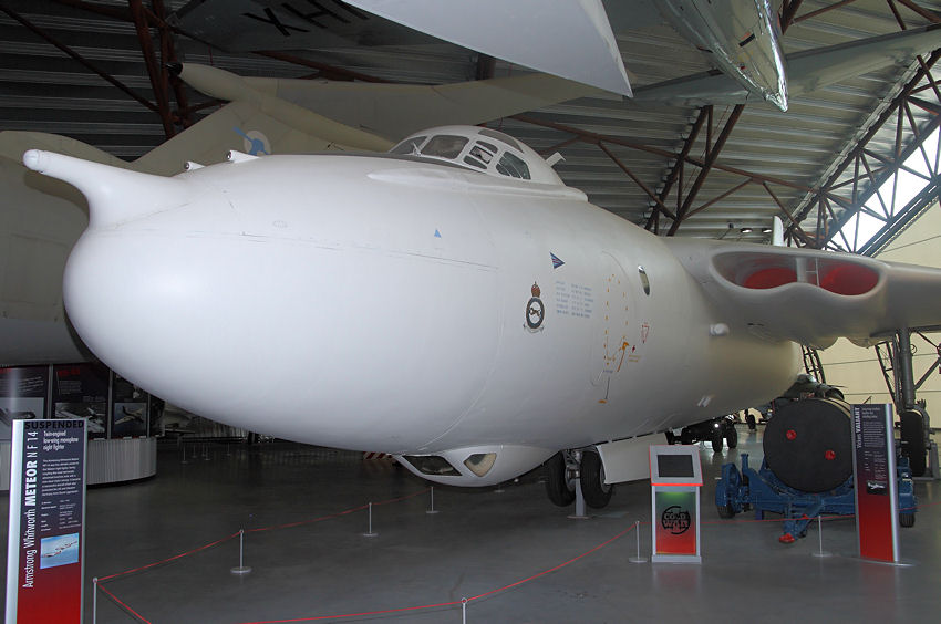 Vickers Valiant - Bomber zum Abwurf der britischen Atomwaffen